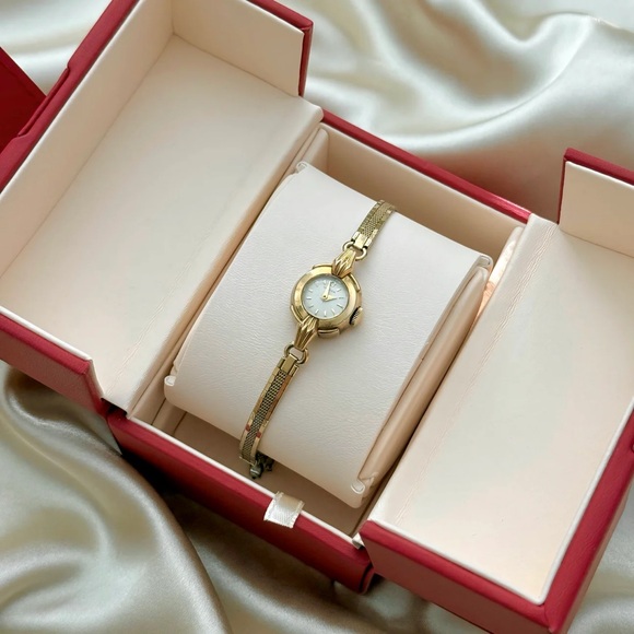 Omega | Accessories | Authentic Rare Vintage Omega Gold Dainty Cocktail ...
